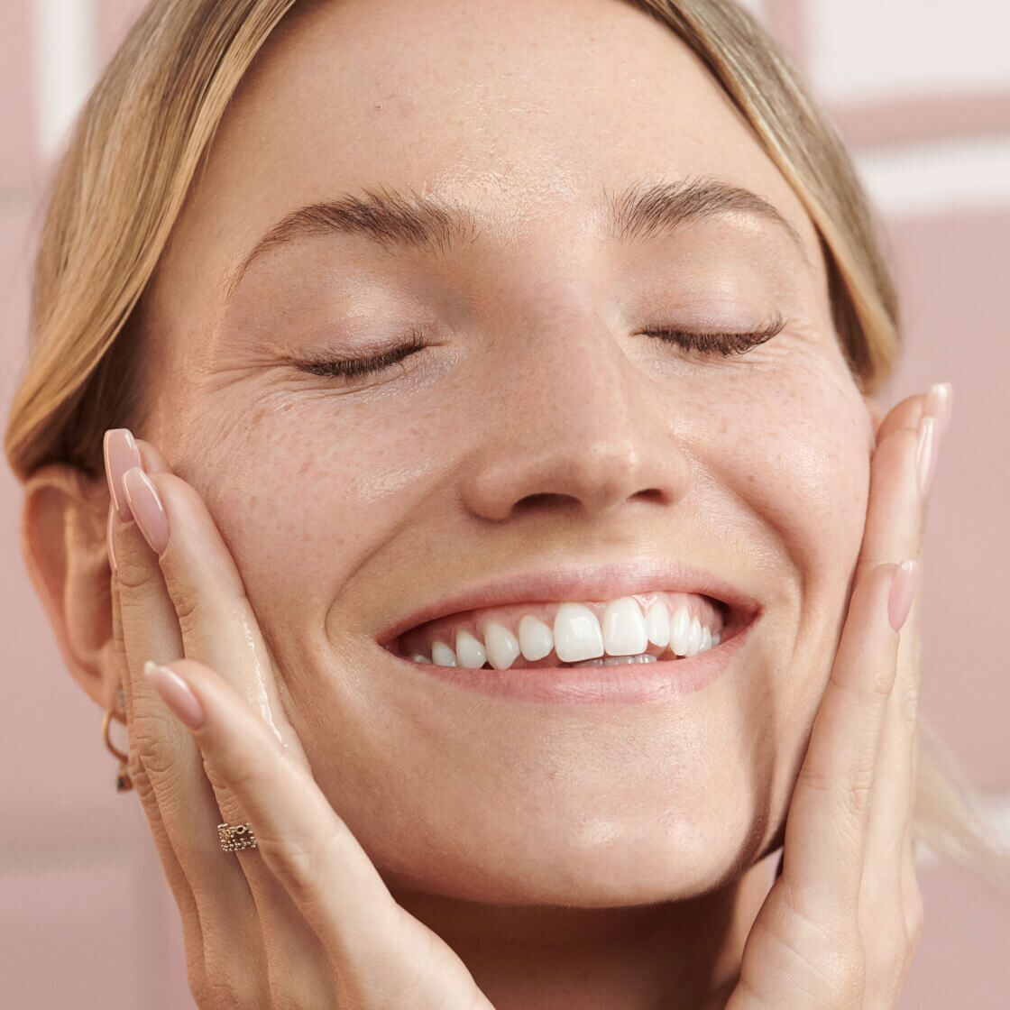 Jak prawidłowo rozpoznać typ cery? | Cetaphil