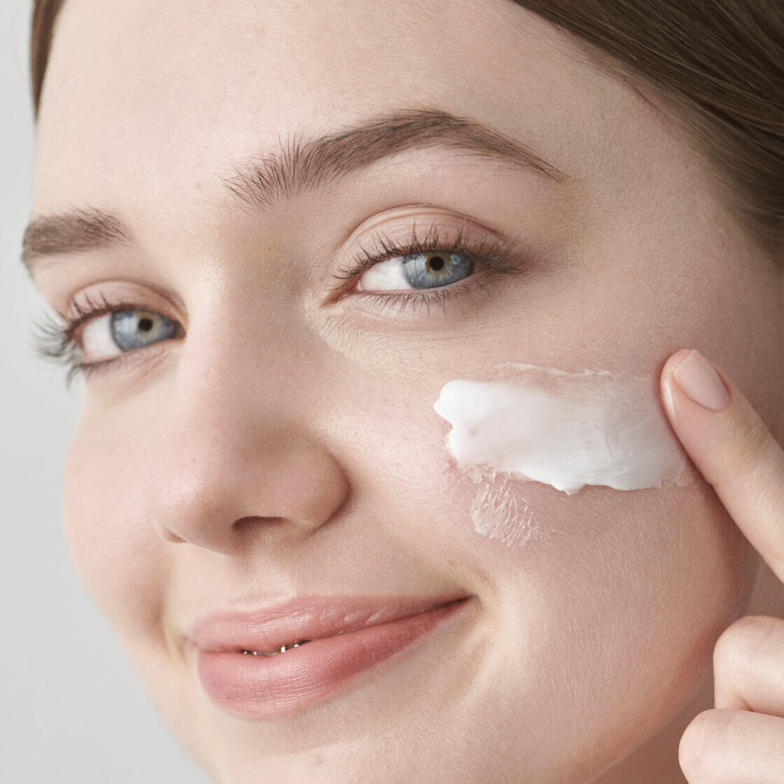 Rodzaje cery i ich charakterystyka - pielęgnacja | Cetaphil